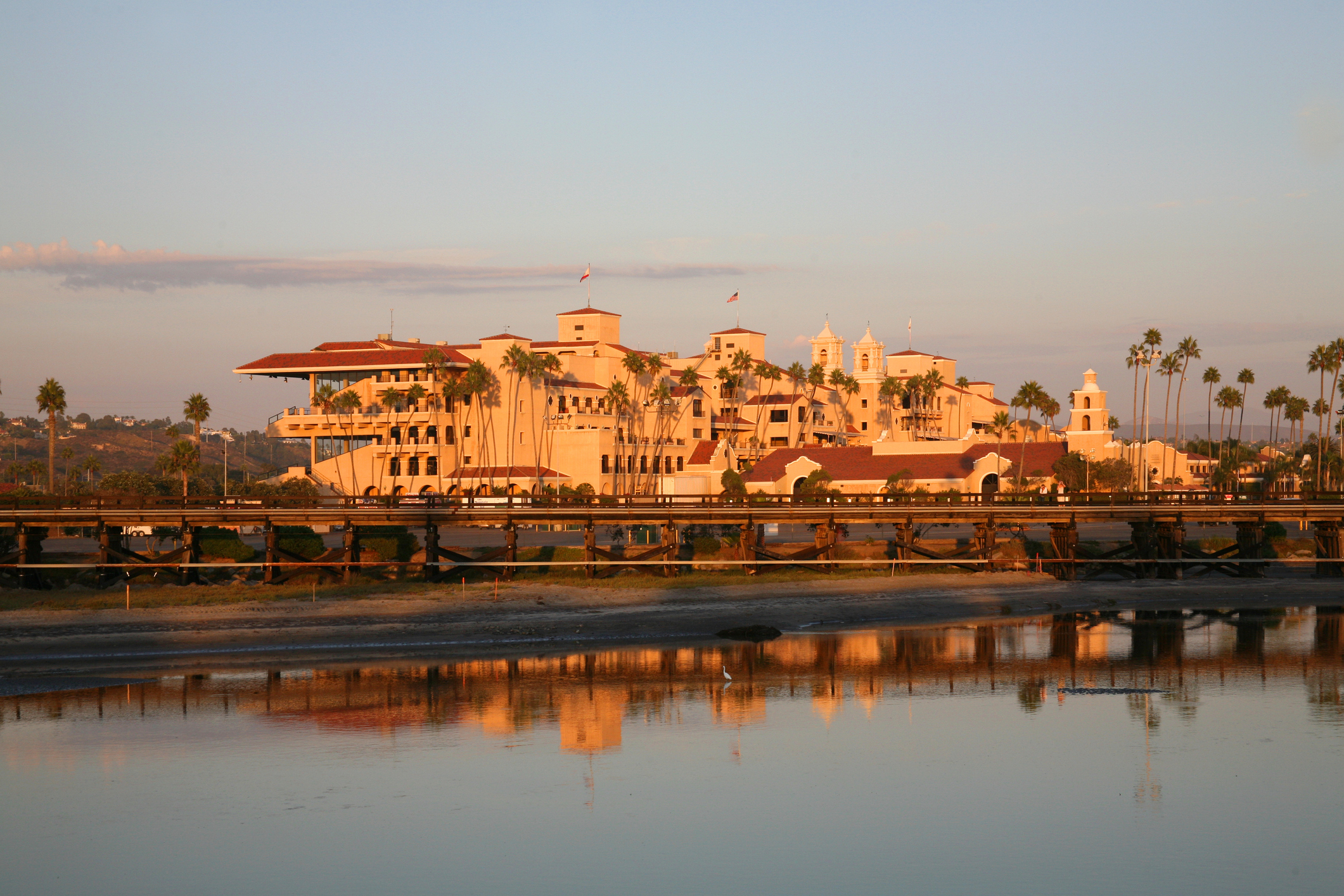 Hotel near Del Mar Fairgrounds & Racetrack | Winner's Circle Resort